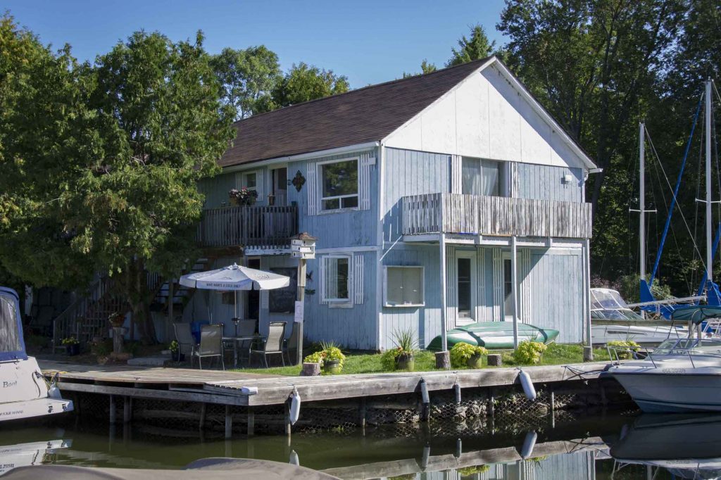 ABOUT | Cooks Bay Marina